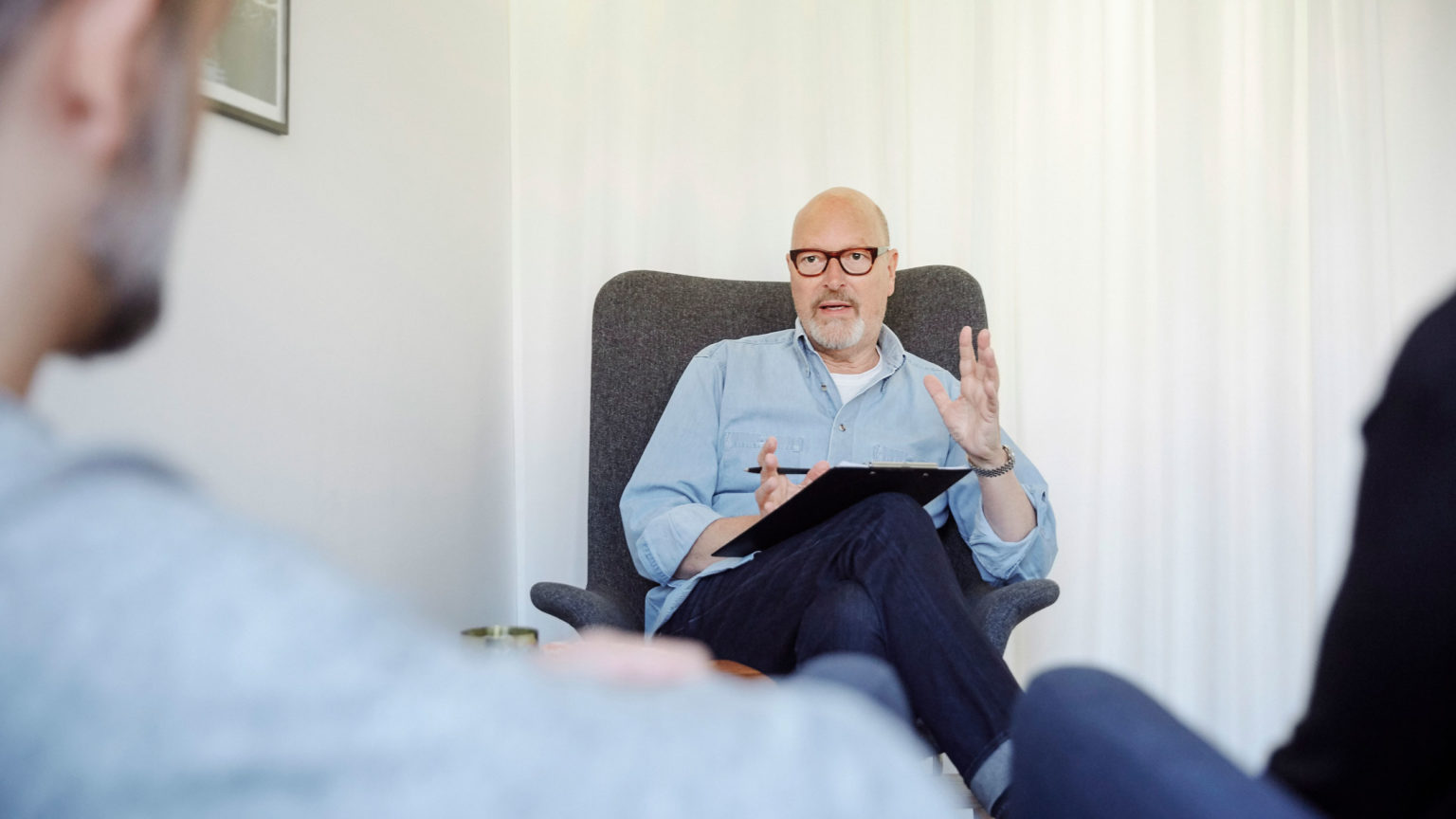 Anzeichen von Abhängigkeiten erkennen - Team Gesundheit